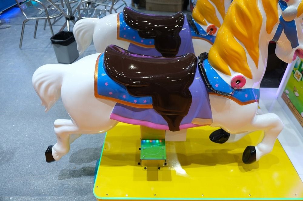 HORSE RACING KIDDIE RIDE ARCADE MACHINE, Hobbies & Toys, Toys & Games ...