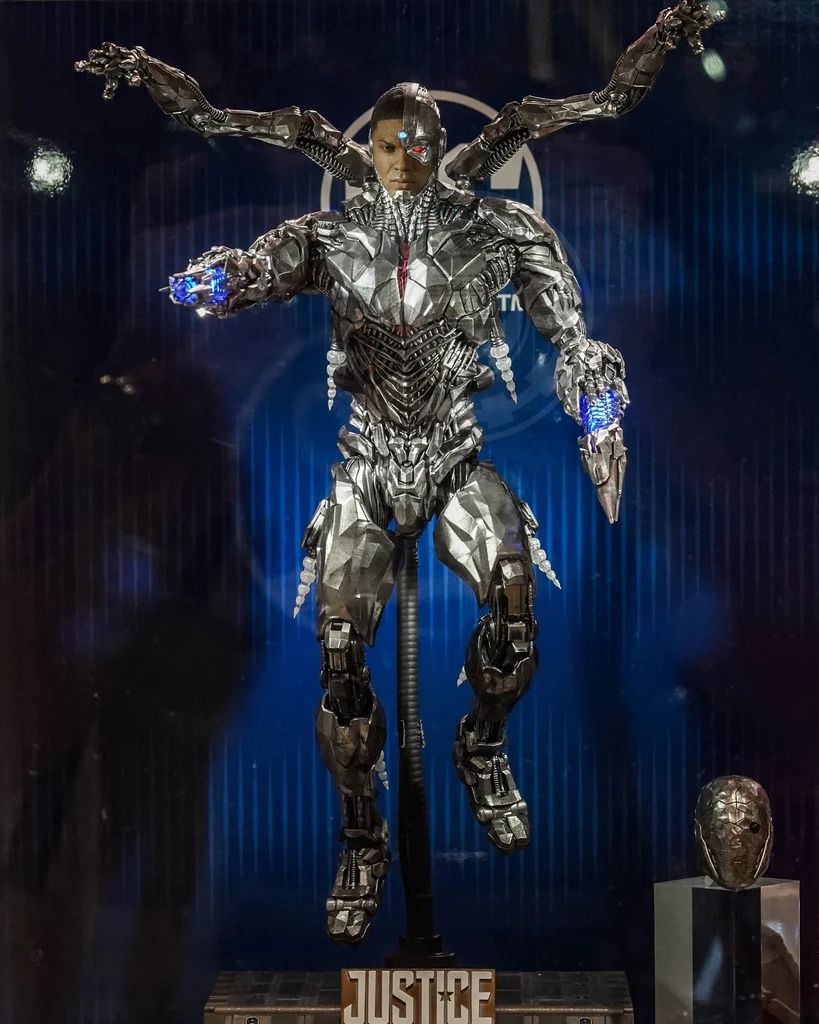 Hot Toys TMS057 Zack Snyder's Justice League Cyborg 1/6 Scale ...