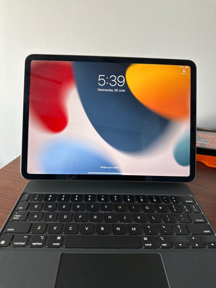 Ipad Pro 11 inch 2nd Gen 256gb + Magic keyboard, Mobile Phones ...