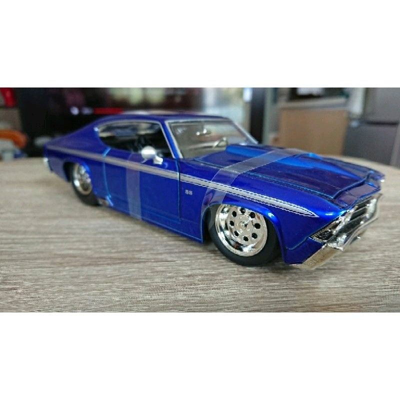 Jada 1:24 Scale 1969 Chevy Chevelle SS Candy blue, Hobbies & Toys, Toys ...