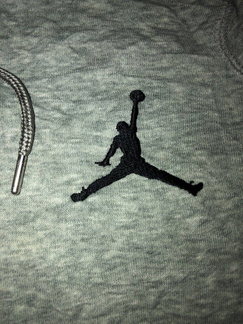 Jordan jacket basic logo on Carousell