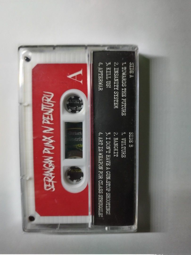 Kaset SERANGAN PUNK IV PENJURU Cassette Tape, Hobbies & Toys, Music ...
