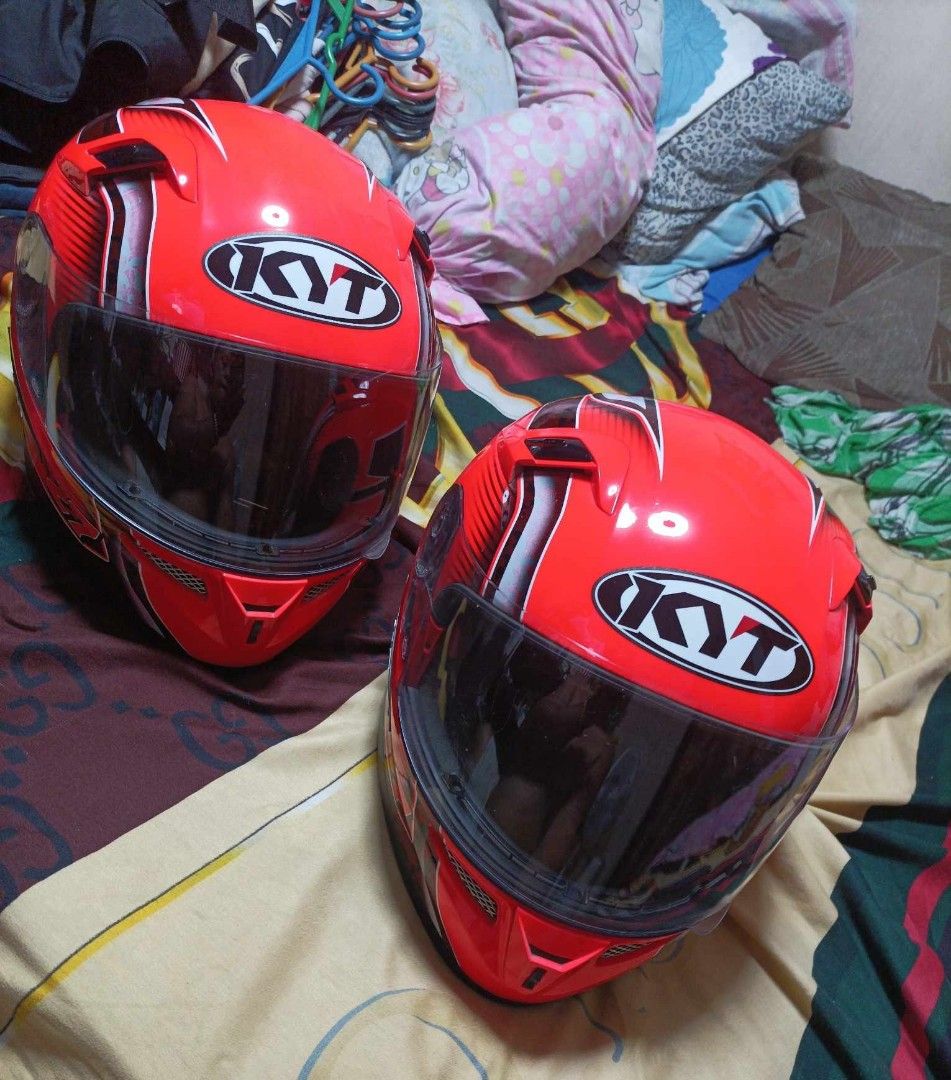 KYT Helmet Full Face Color Red, Motorbikes, Motorbike Parts ...
