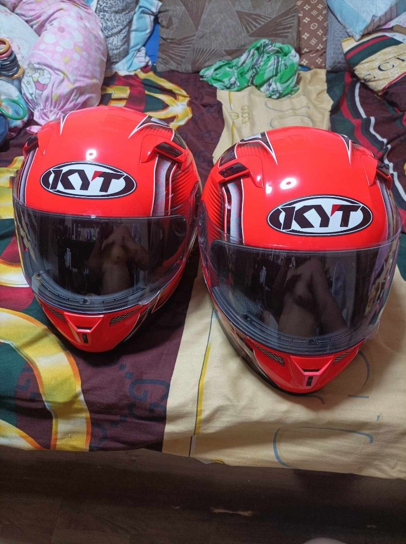 KYT Helmet Full Face Color Red, Motorbikes, Motorbike Parts ...