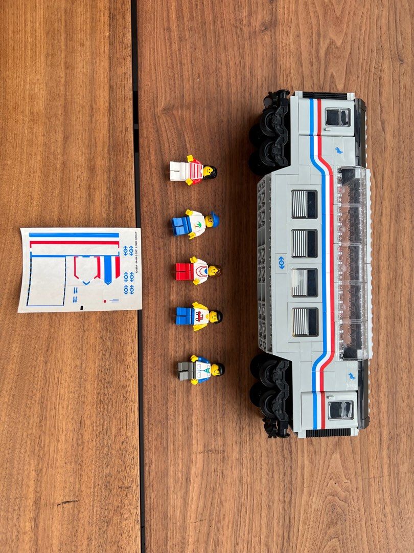 Lego metro liner metroliner 10002 railroad cart, Hobbies & Toys, Toys ...