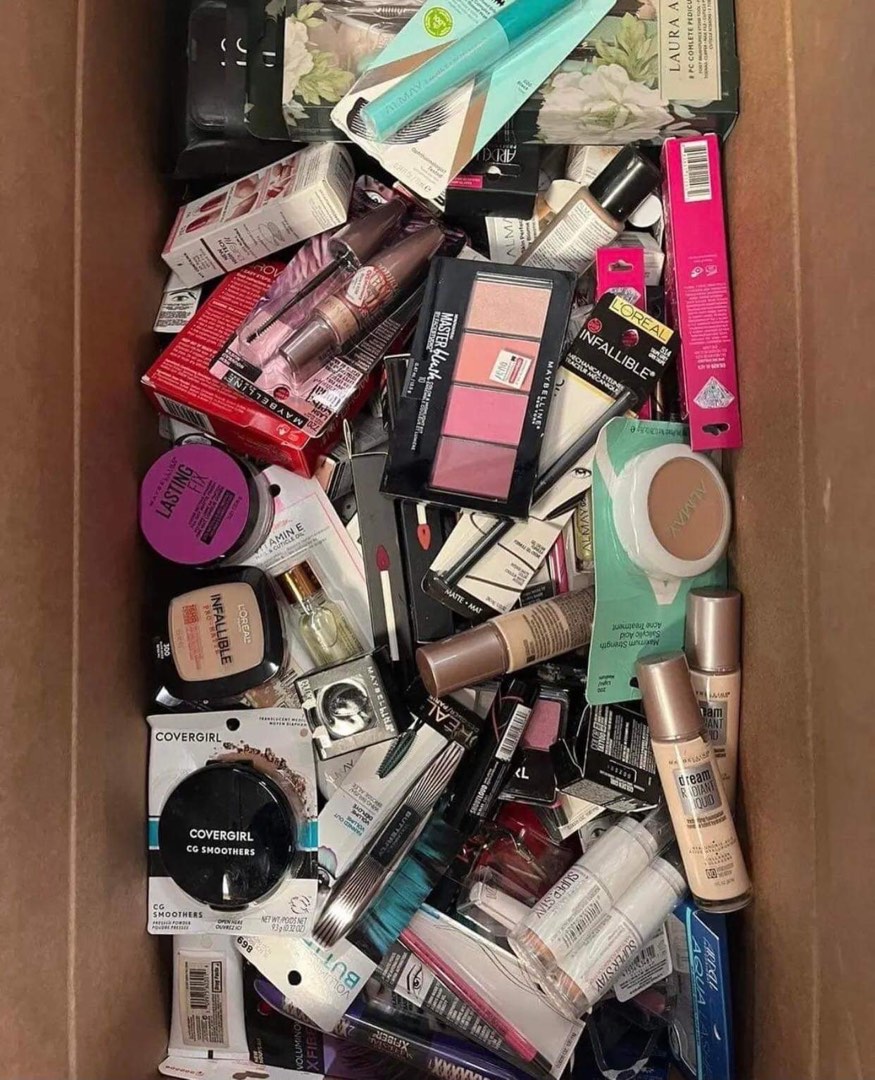Mall pull out cosmetics makeup box on Carousell