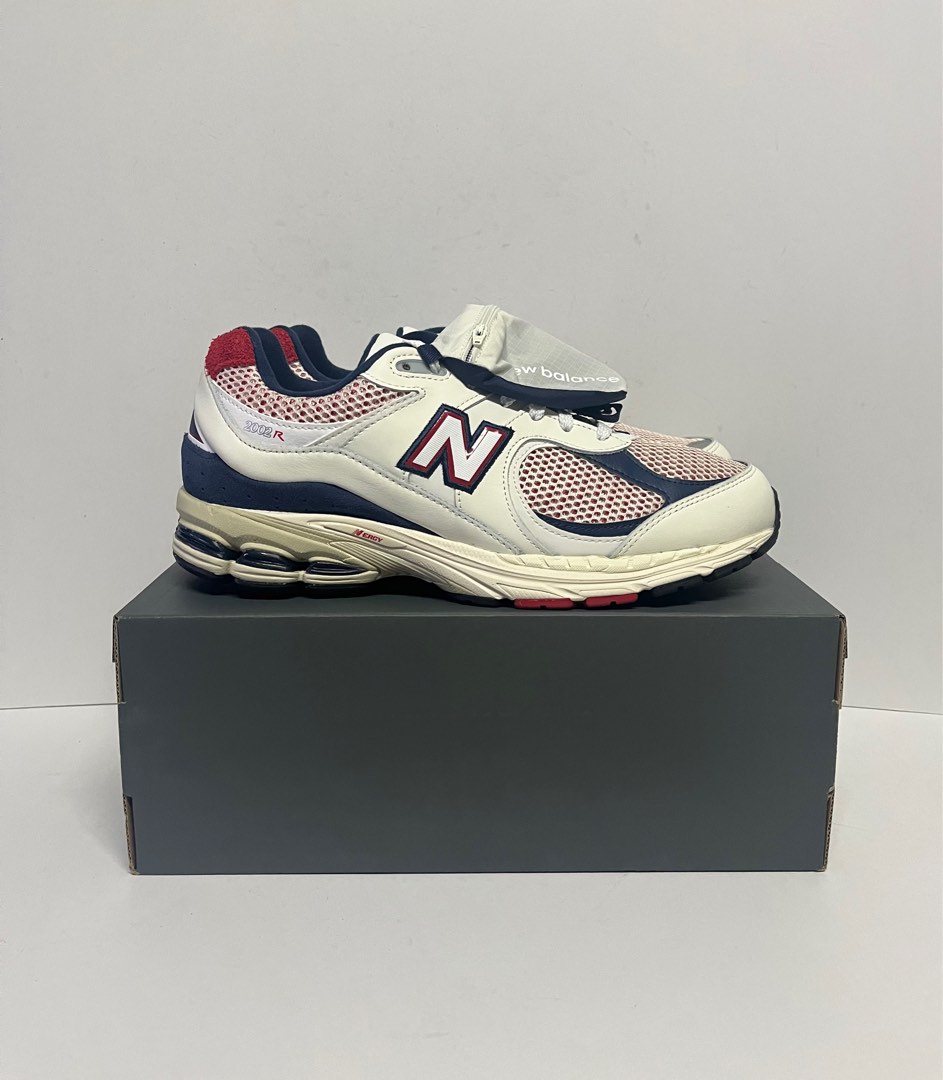 New Balance 2002R Team Red Navy Pouch | US 12 |, Men's Fashion ...