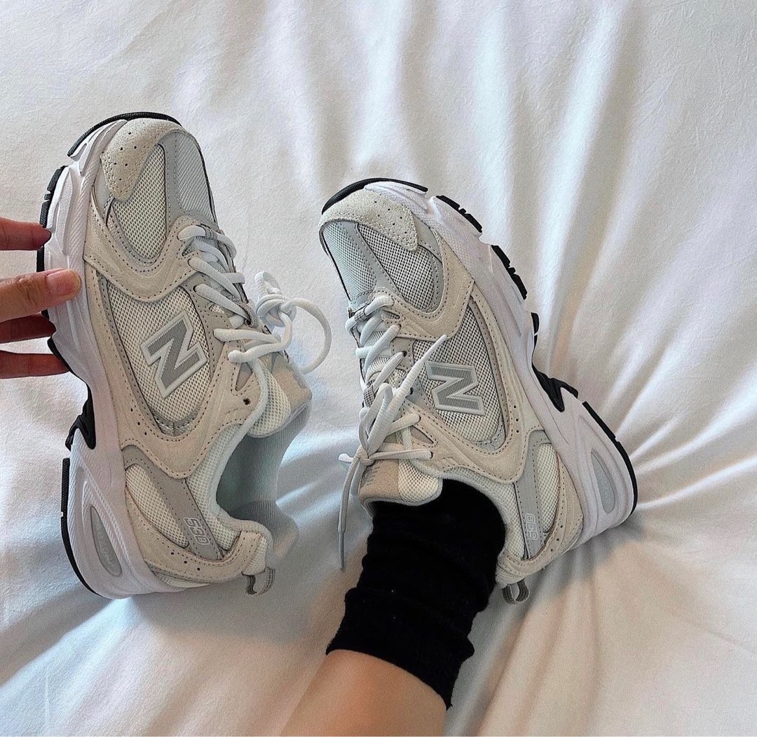 New balance 530 CE Sea Salt MR530CE, 女裝, 鞋, 波鞋 - Carousell