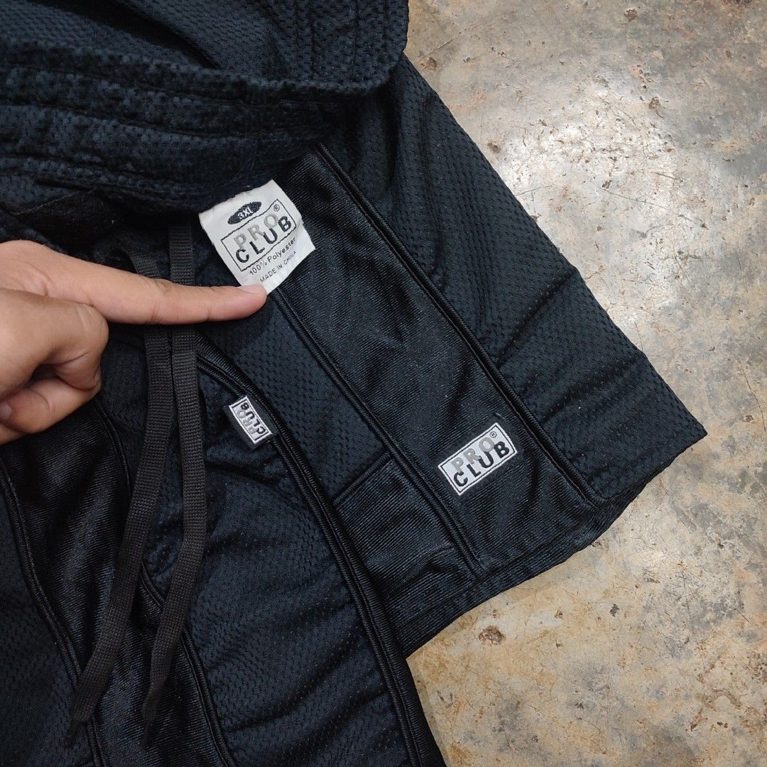 PROCLUB HEAVYWEIGHT BLACK BALLER SHORT on Carousell