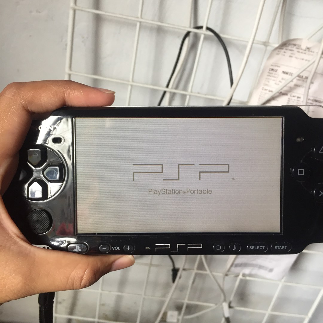 PSP 3000 slim, Video Gaming, Video Game Consoles, PlayStation on Carousell