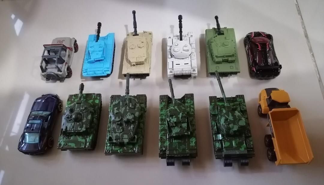 Rong Xing Diecast Military Tank Set American M1A2 Abrams Tank ...