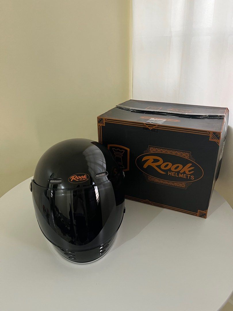 Rook V152 Gloss Black Smoke, Motorbikes, Motorbike Parts & Accessories ...
