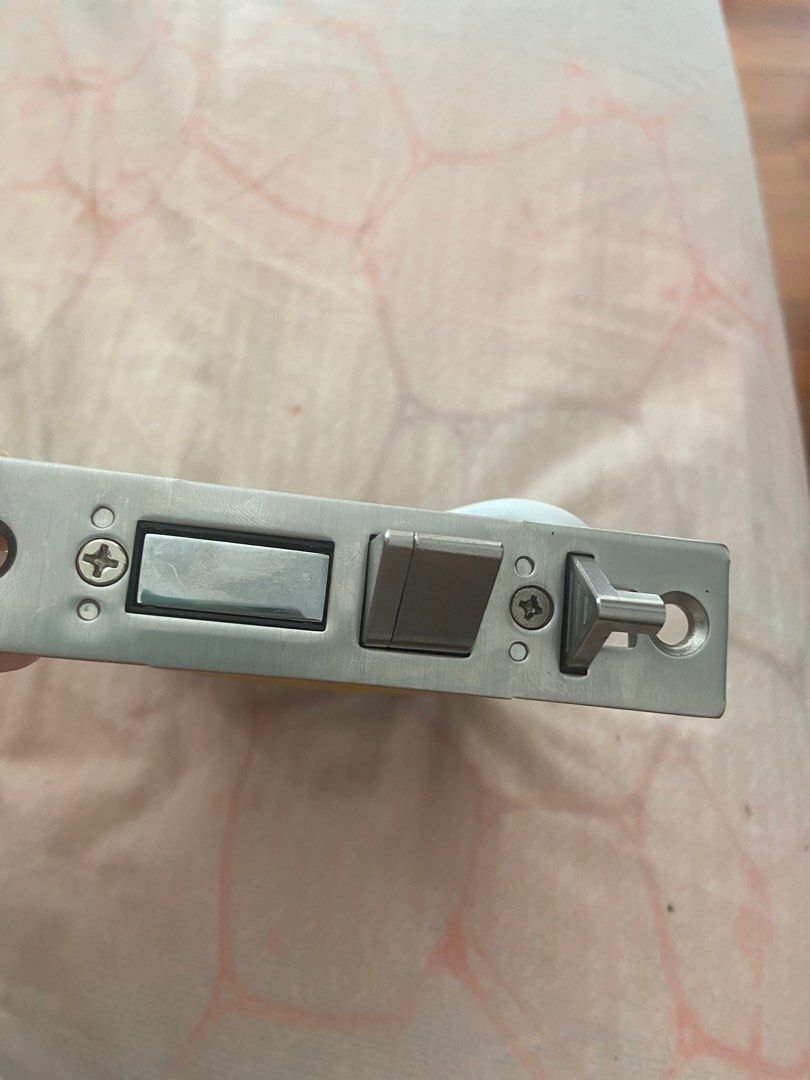 Samsung AML 240 Mortise Lock, Furniture & Home Living, Security & Locks ...