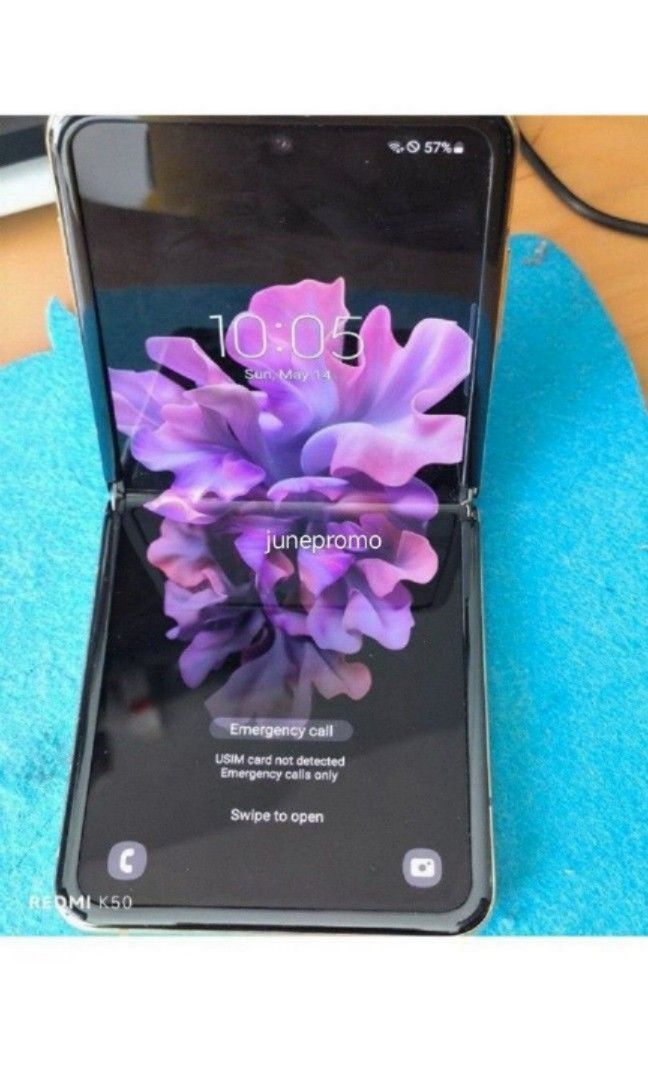 Samsung Galaxy z flip 1st generation og 4g Champaign gold color- sd855 ...