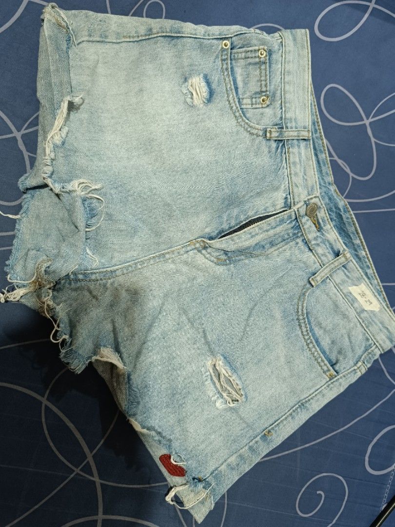 Sexy Maong Short, Women's Fashion, Bottoms, Shorts on Carousell