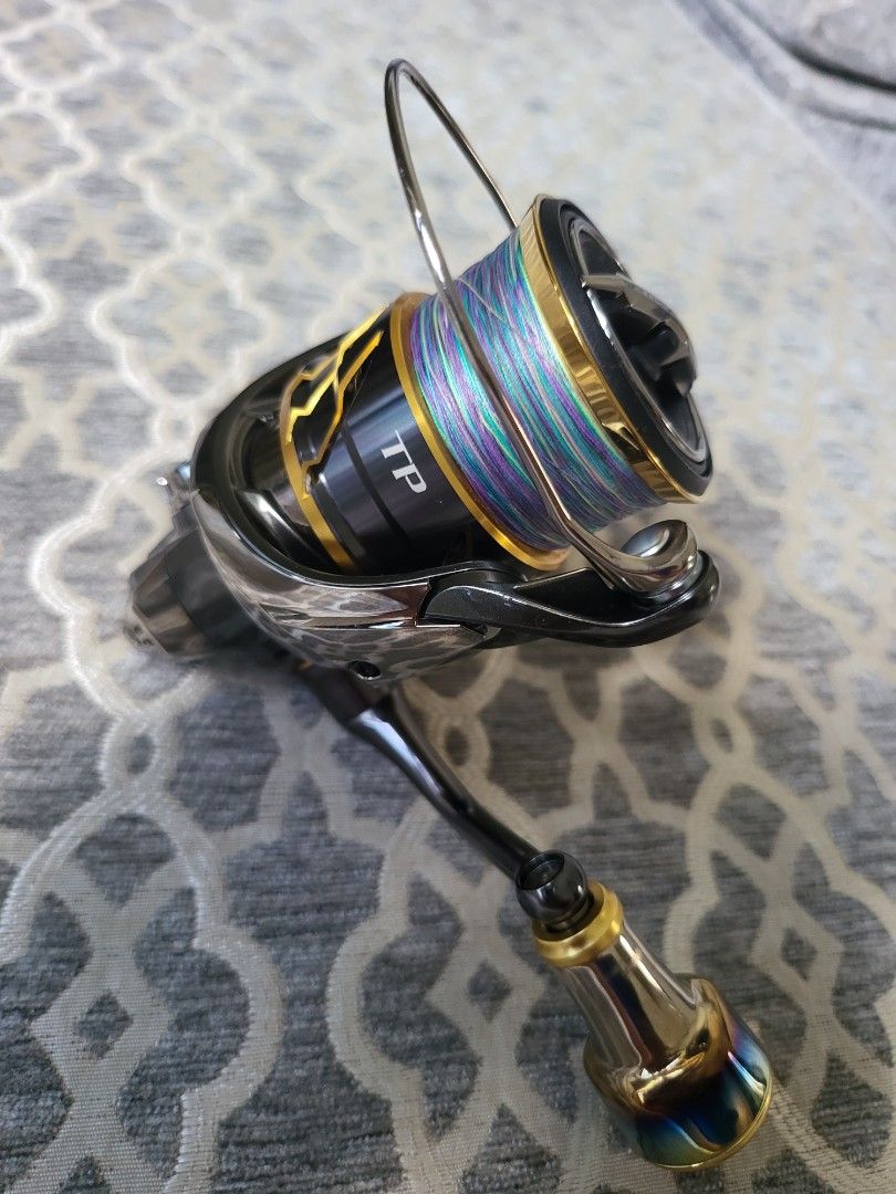 Shiman Twin Power C3000, Sports Equipment, Fishing on Carousell