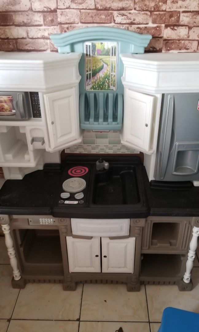 Step 2 kitchen toy on Carousell