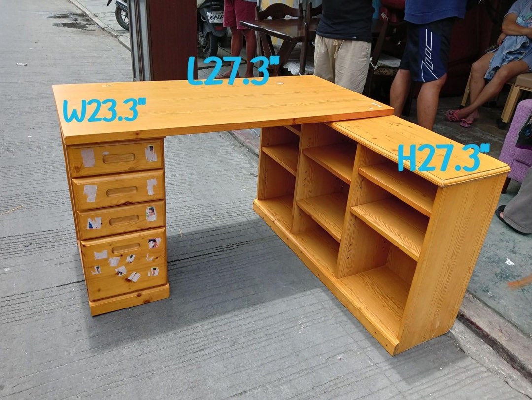 Study Table Japan surplus on Carousell