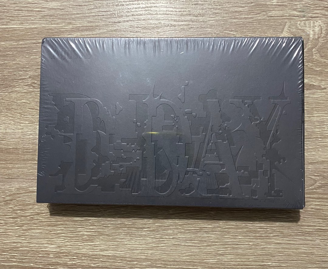 SUGA AGUSTD DDAY ALBUM SEALED, Hobbies & Toys, Memorabilia ...