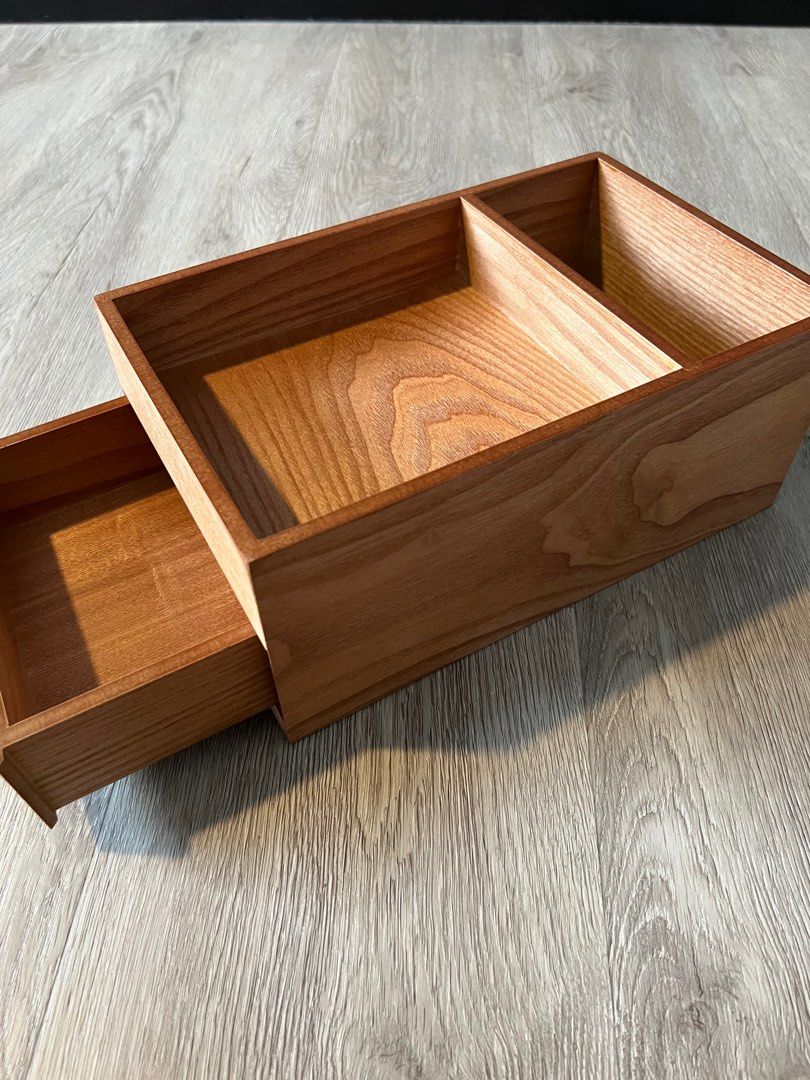 Sulwhasoo Wooden Organiser Box, Women's Fashion, Jewelry & Organisers ...