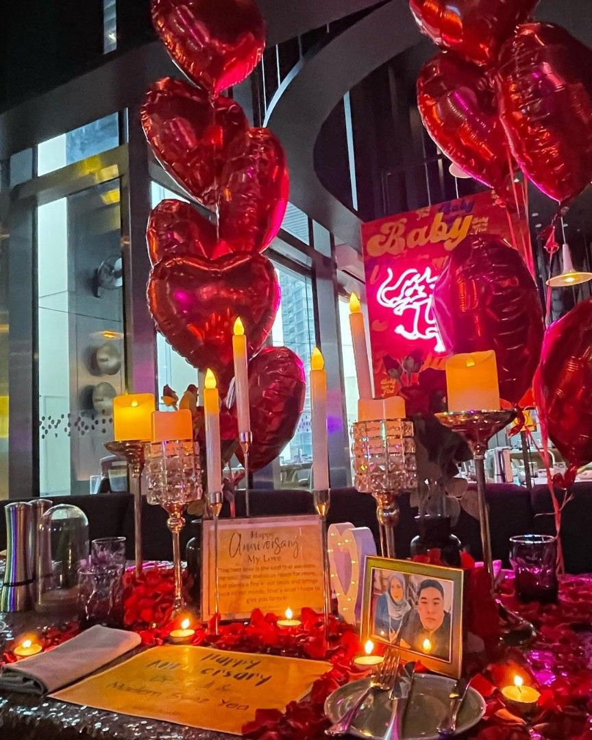 Table deco setup surprise birthday anniversary helium, Hobbies & Toys ...