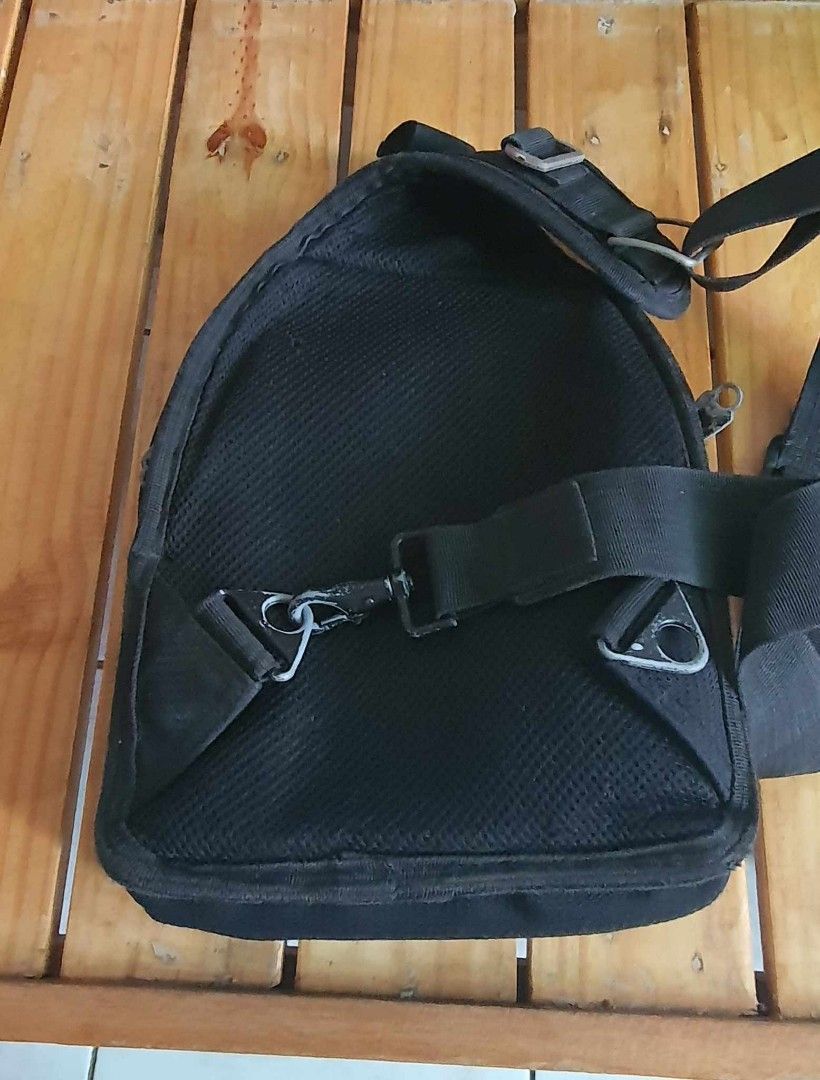 TAP quick draw bag on Carousell