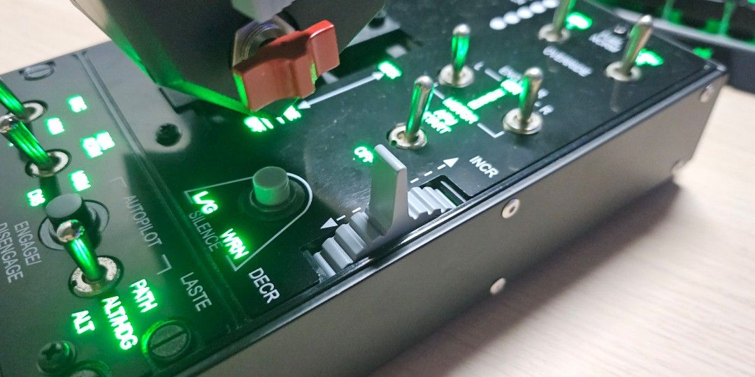 Thrustmaster A10 warhog throttle, Video Gaming, Gaming Accessories ...