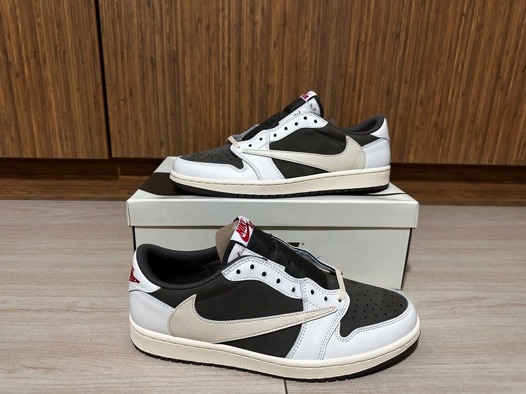 Travis Scott Reverse Mocha Jordan 1 Low, Men's Fashion, Footwear ...