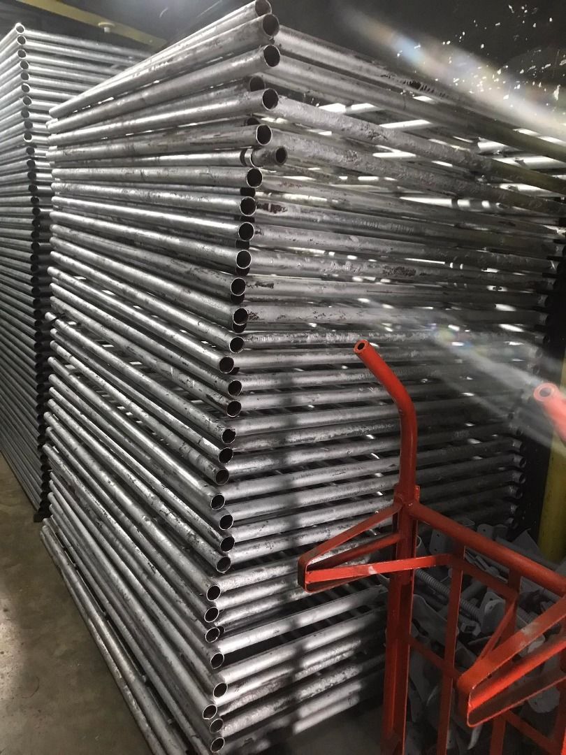 (Used) Scaffolding sets s40, Commercial & Industrial, Construction ...