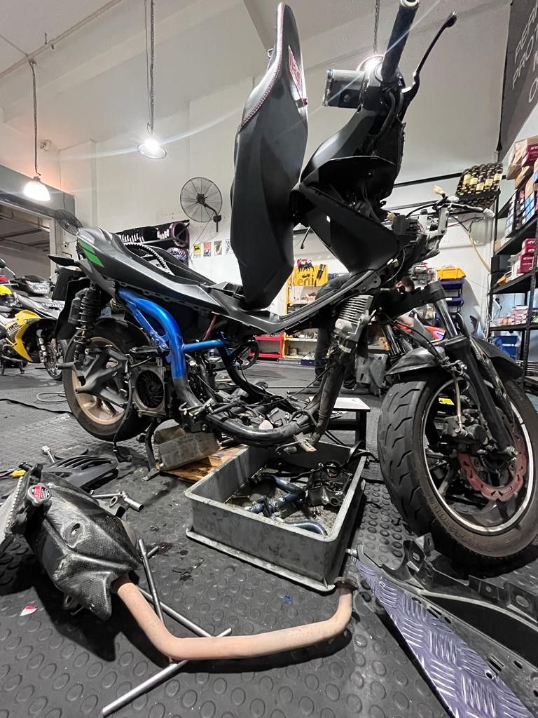 YAMAHA AEROX FULL OVERHAUL, Motorcycles, Motorcycle Accessories on ...