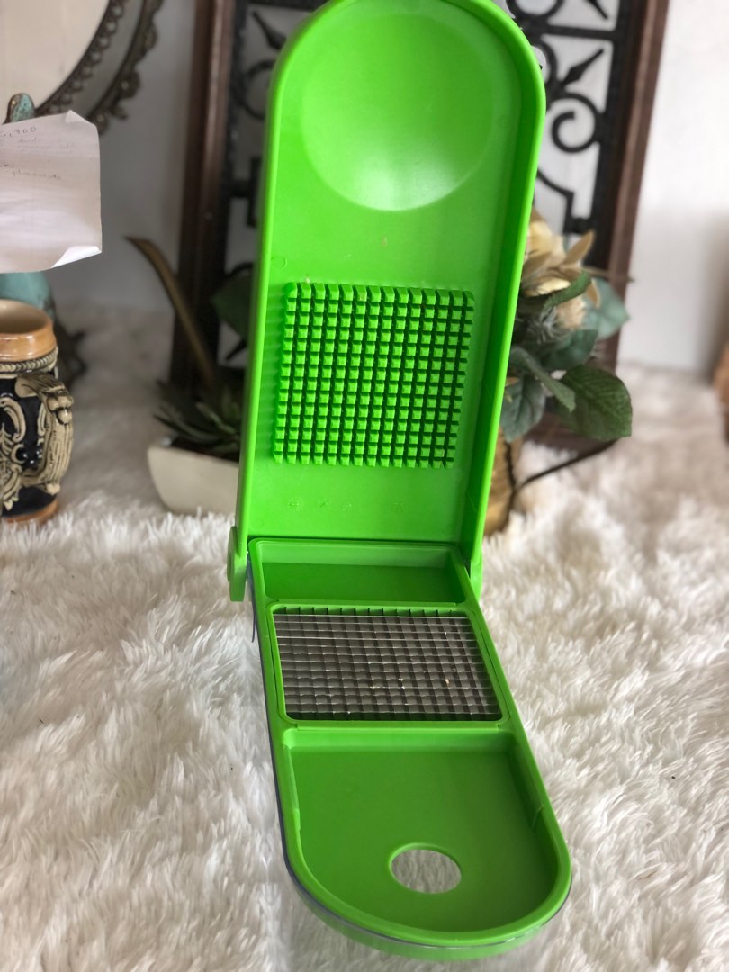 11”x3” onion chopper, Furniture & Home Living, Kitchenware & Tableware ...