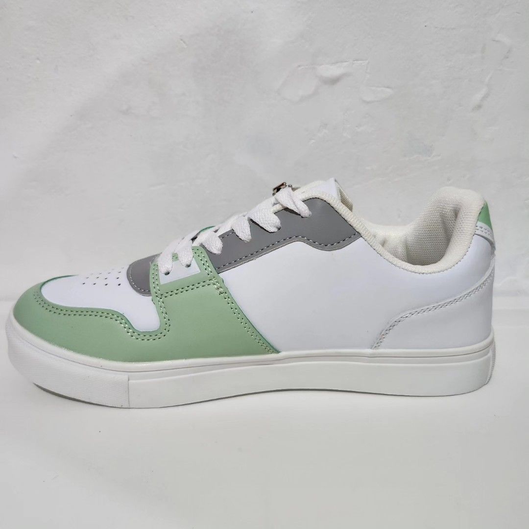 Airwalk Rarrin WHITE/GREEN size 39 / sneakers sepatu putih hijau ...