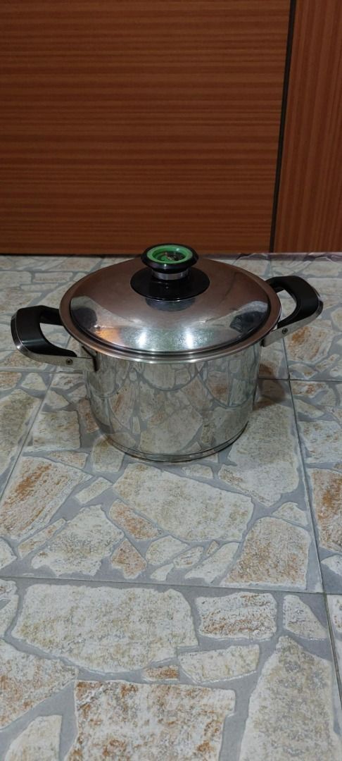 AMC cooker pot, Furniture & Home Living, Kitchenware & Tableware ...