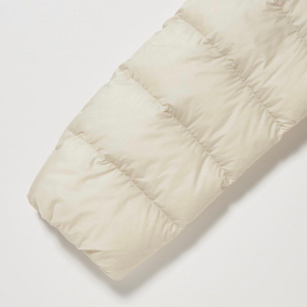 BNWT Uniqlo Ultra Light Down Short Jacket in Off White, Women's Fashion, Coats, Jackets and ...