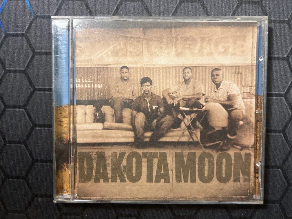 CD DAKOTA MOON, Hobbies & Toys, Music & Media, CDs & DVDs on Carousell