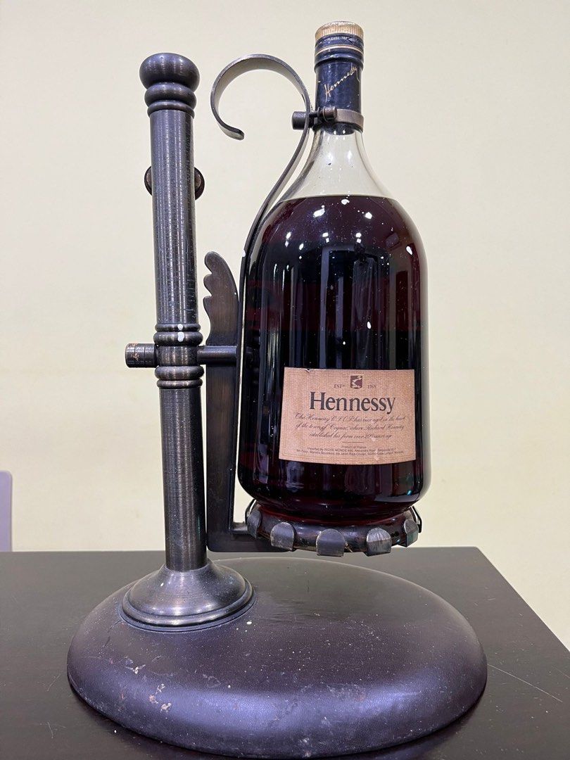 Cognac Hennessy 3L Vintage, Food & Drinks, Alcoholic Beverages on Carousell
