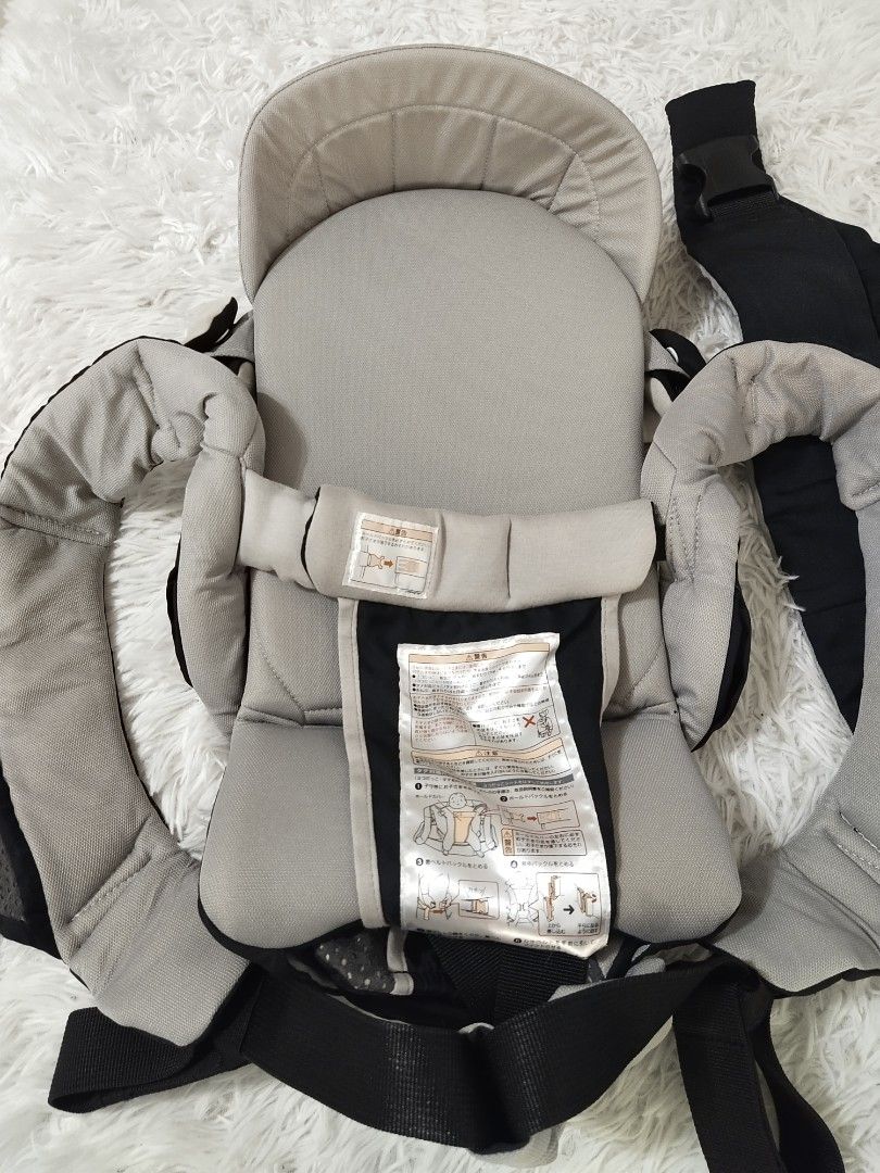 Combi Baby Carrier 4 Ways, Babies & Kids, Going Out, Carriers & Slings ...