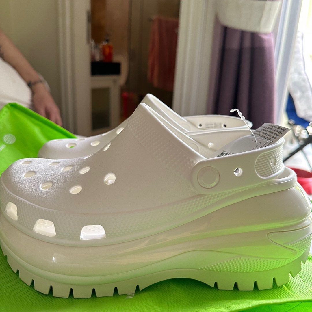 crocs clog mega crush size 37. M5/W7, Fesyen Wanita, Sepatu di Carousell