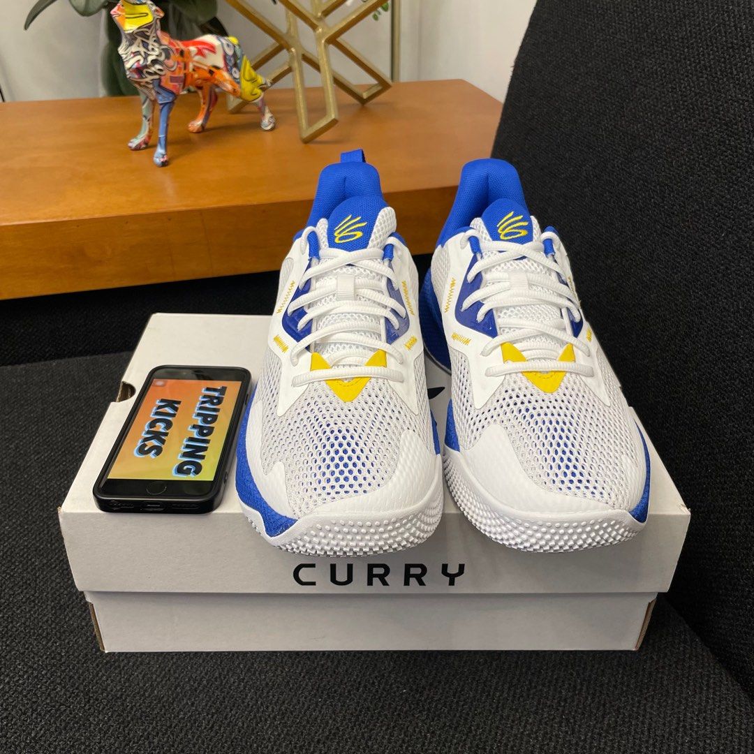 CURRY HOVR SPLASH 3, Men's Fashion, Footwear, Sneakers on Carousell