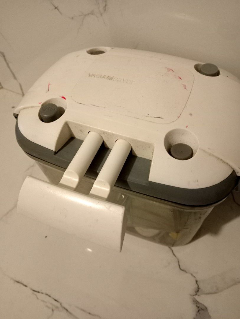 Desi-vac vacuum pump container, Furniture & Home Living, Kitchenware ...