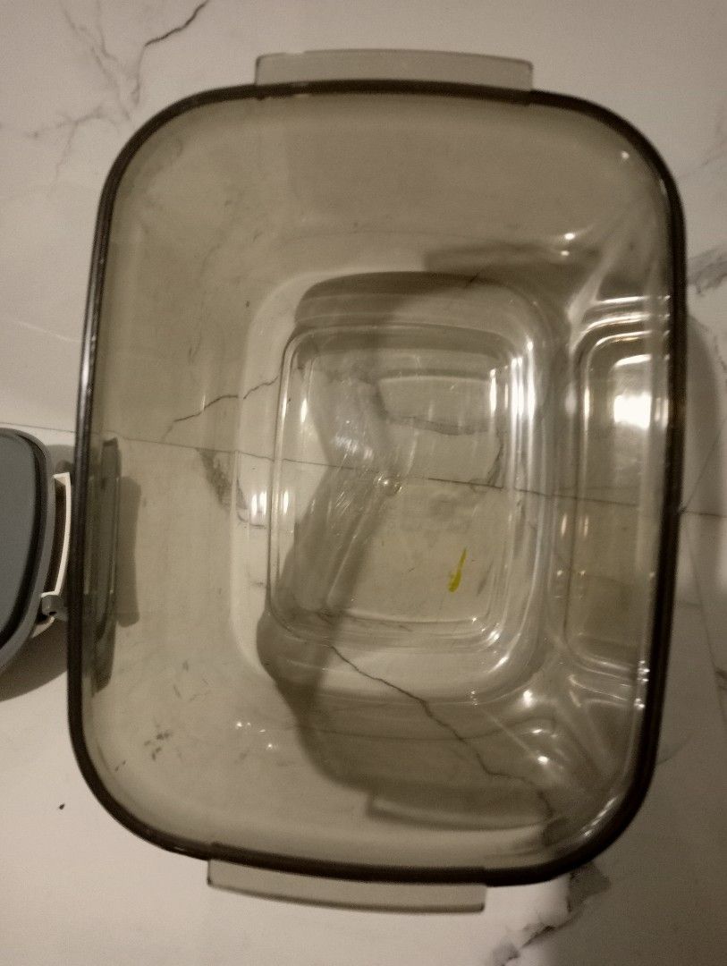 Desi-vac vacuum pump container, Furniture & Home Living, Kitchenware ...