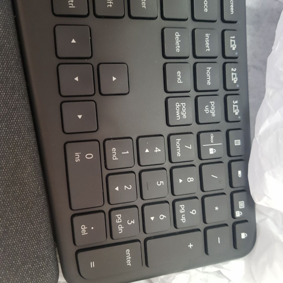 Ergo K860 Wireless Keyboard Computers And Tech Parts And Accessories Computer Keyboard On Carousell