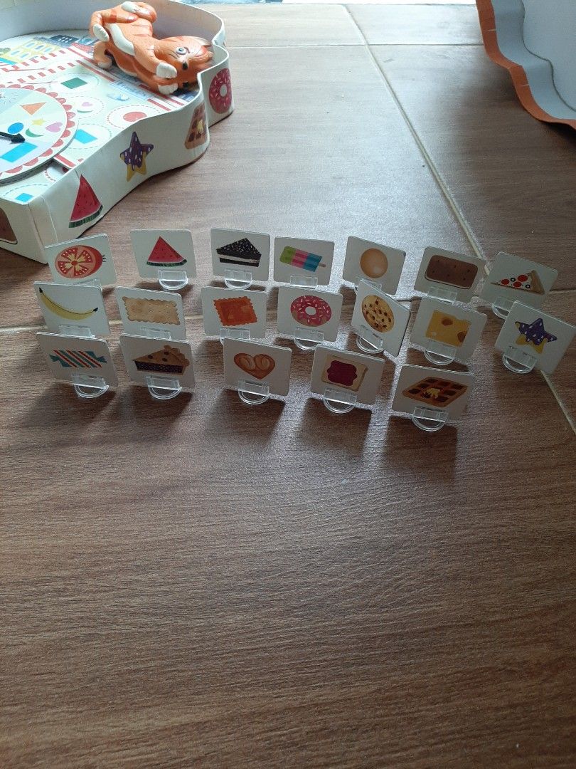 Frankie's food truck fiasco game, Toys & Collectibles, Permainan Papan ...