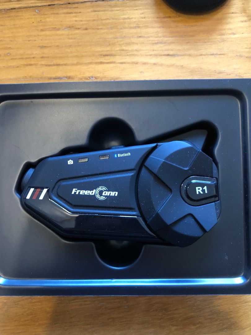 Freedconn R1 Plus helmet camera intercom bluetooh, Motorcycles ...