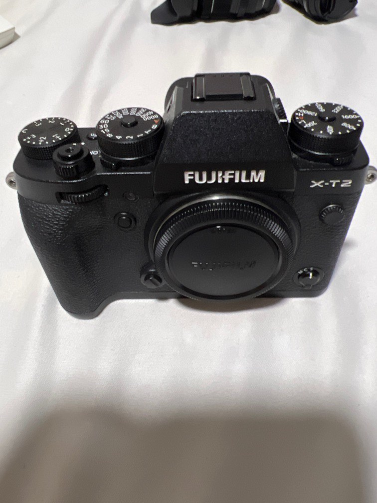 Fuji XT2, Photography, Cameras on Carousell