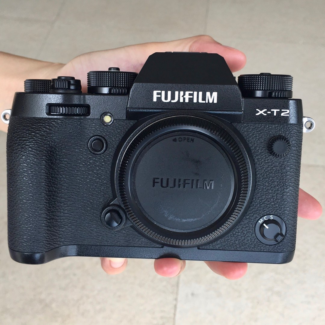Fujifilm X-T2 Body Only, Photography, Cameras on Carousell