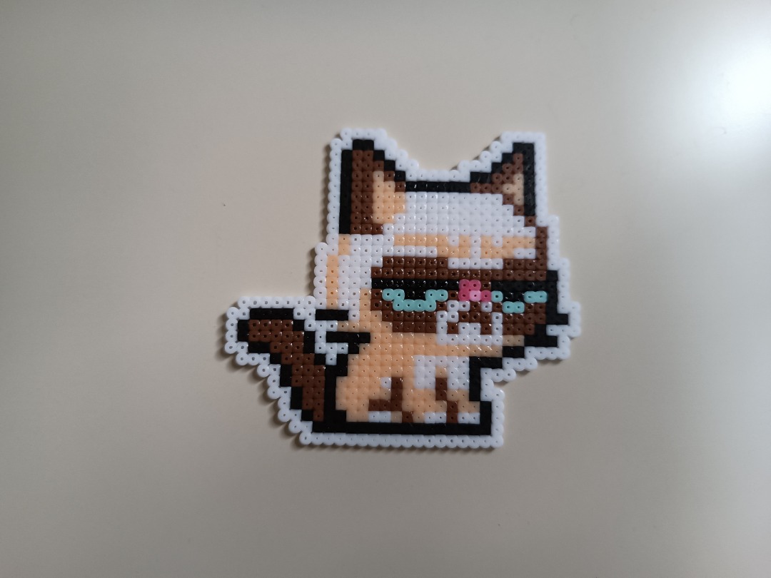 Grumpy Cat Perler Bead 26mm Use As Decoration Bookmark Etc Up To Your Creativity Hobbies