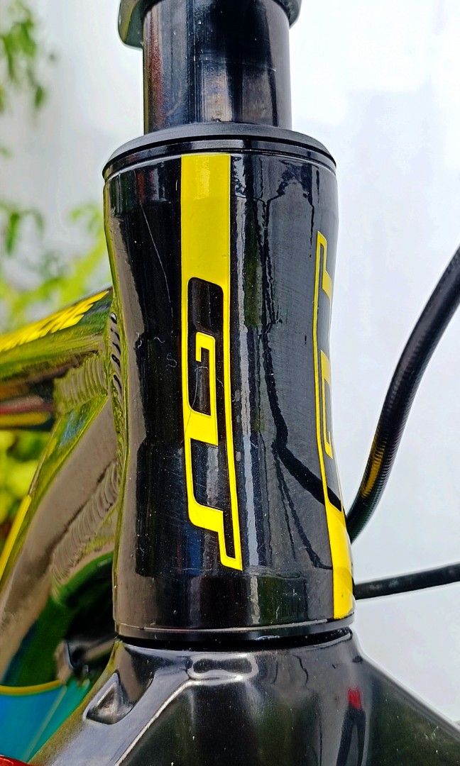 GT Avalanche Comp 27.5 Mountain Bike MTB Shimano Deore XT Maxxis Parts ...