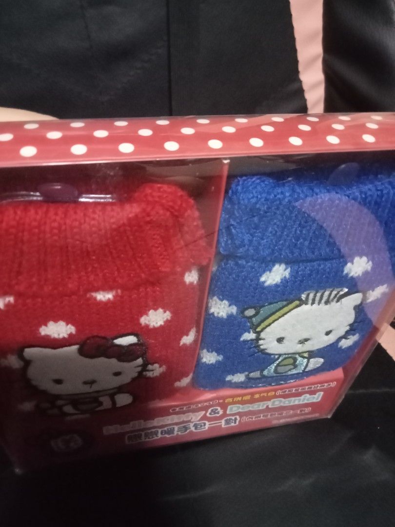 Hello kitty and dear Daniel bnew rare compress, Hobbies & Toys, Toys ...