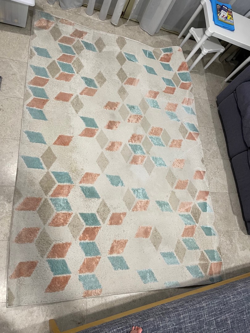 Hooga carpet, Furniture & Home Living, Home Decor, Carpets, Mats ...